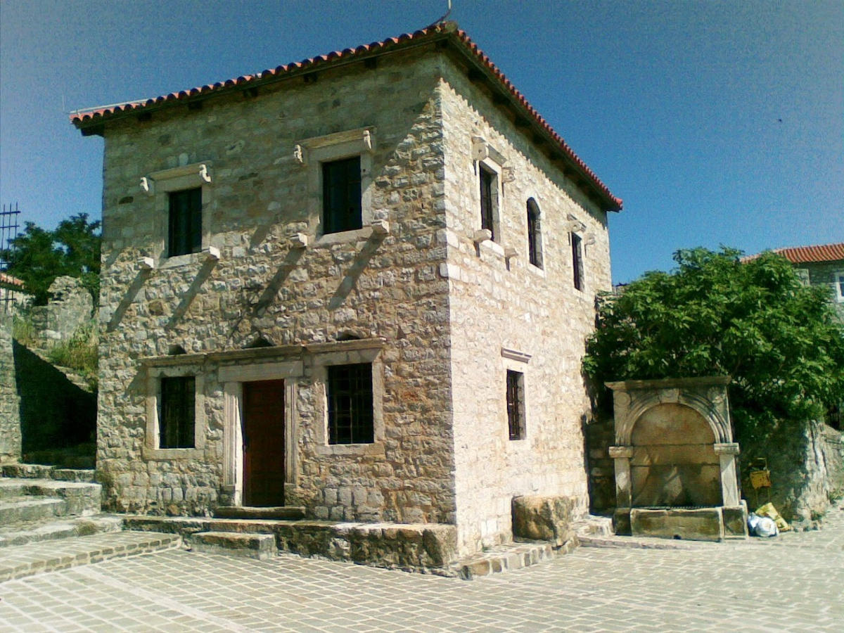 Міський музей Ульциня, Ульцинь. Готелі поруч, фото, відео, як добратися ...