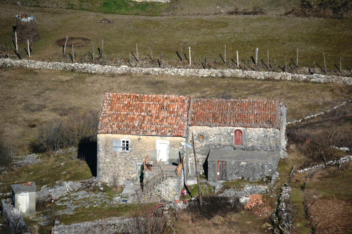 Медун, Подгориця. Готелі поруч, фото, відео, як добратися - Безвізко.ua